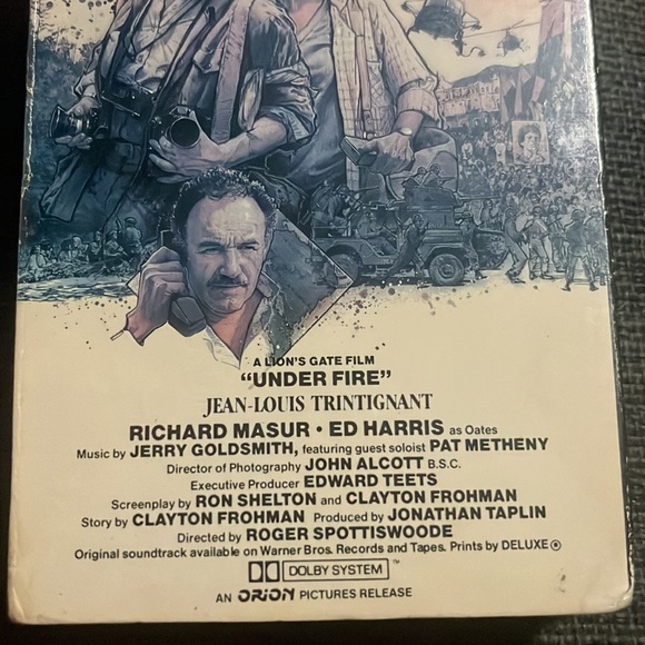 Columbia TriStar | Media | New Under Fire Vhs 993 Sealed Nick Nolte ...